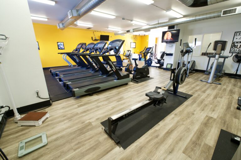 About Us - Resolution FitnessResolution Fitness | The Gym For everyBODY